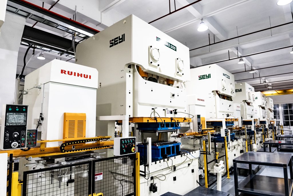 Let's learn about the translational robot arm that can produce ...